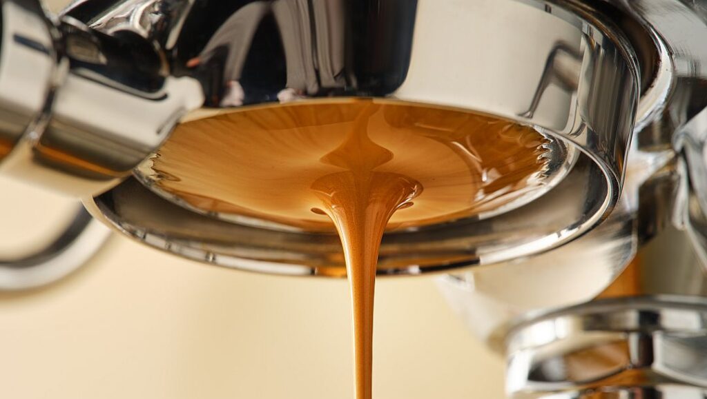 Atomo beanless coffee makes UK debut at high-end coffee house