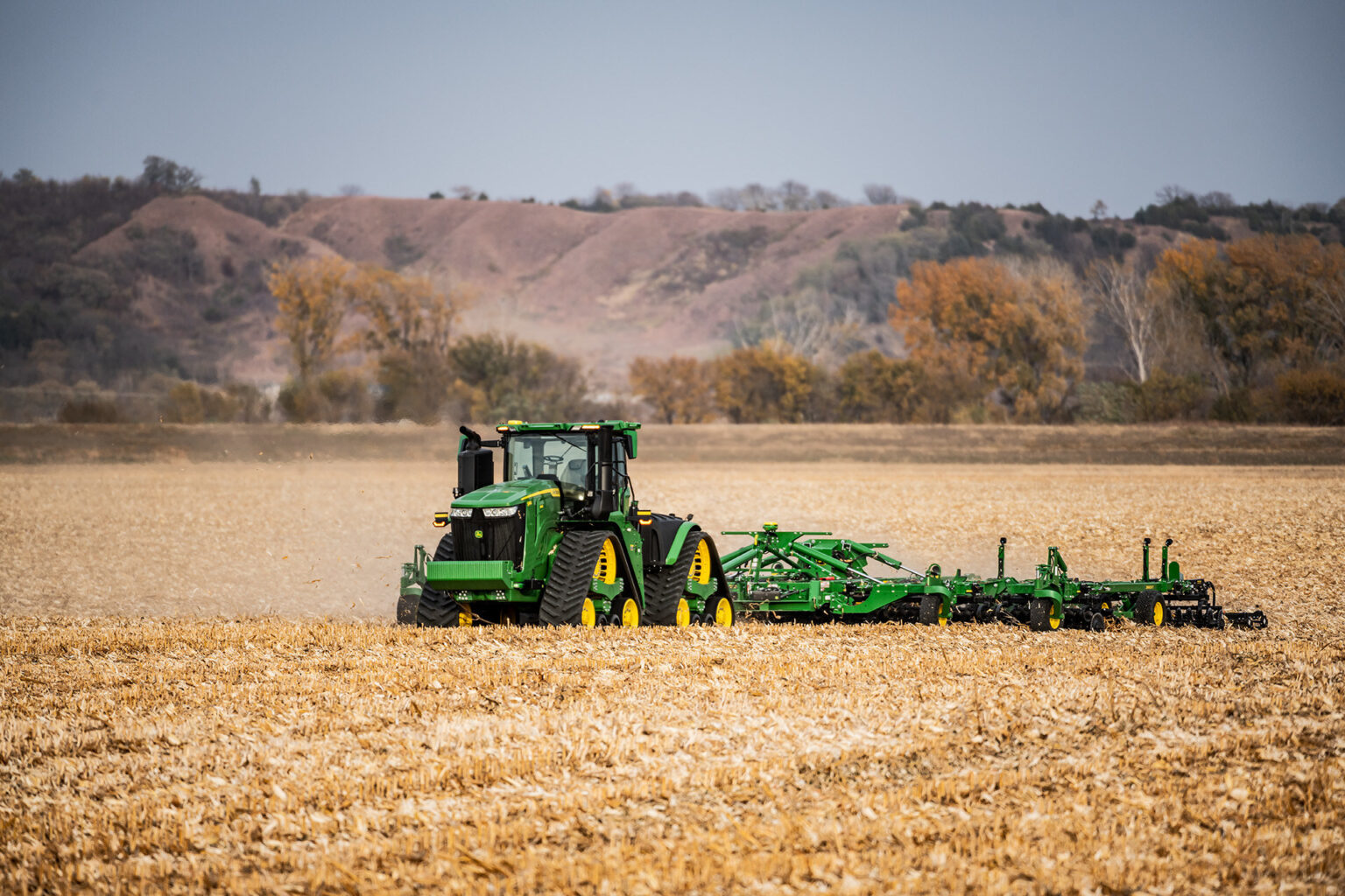 Deere unveils latest fleet of autonomous machines at CES